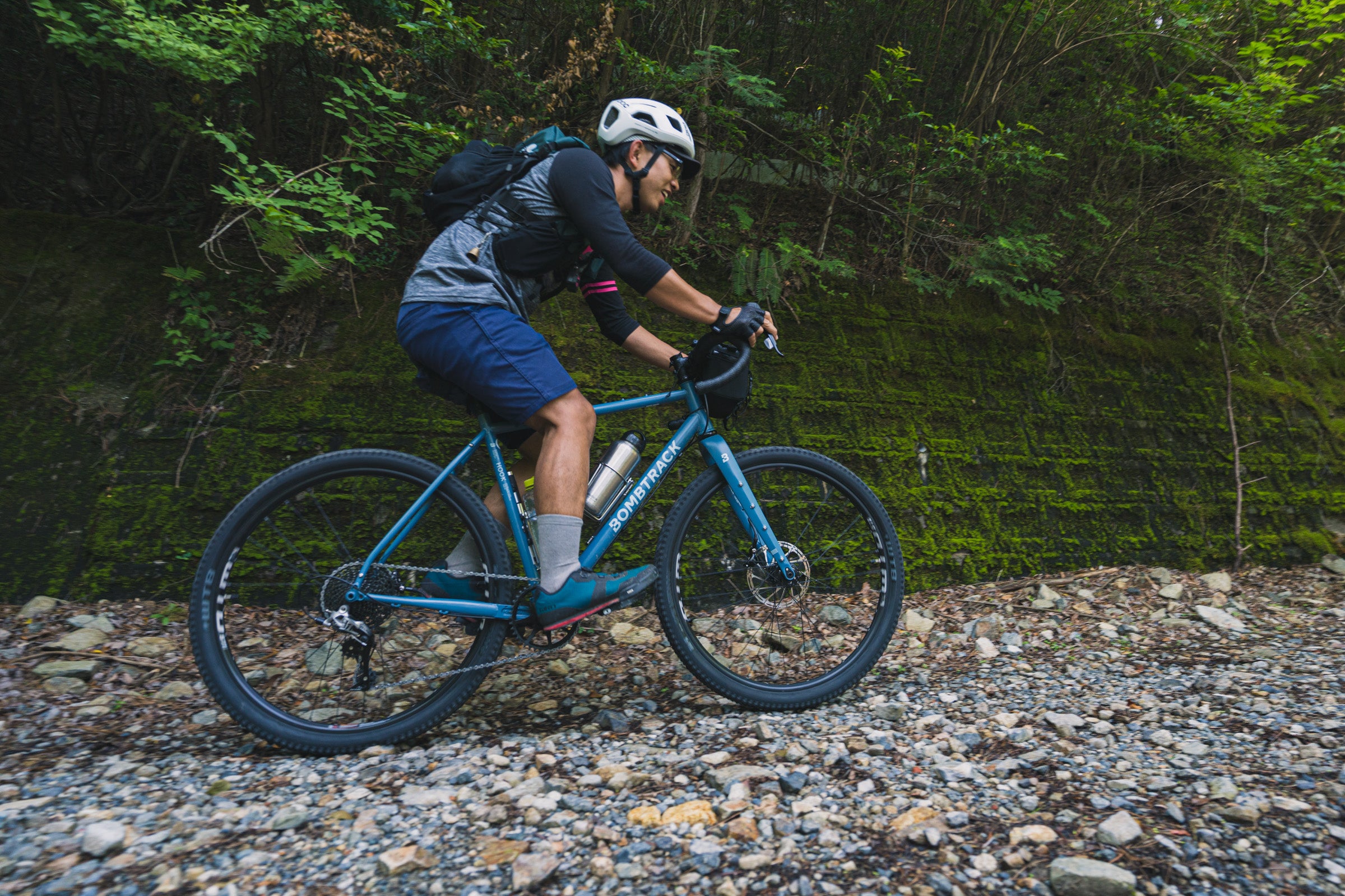 BOMBTRACK HOOK EXTの魅力について – Grumpy Bike Shop